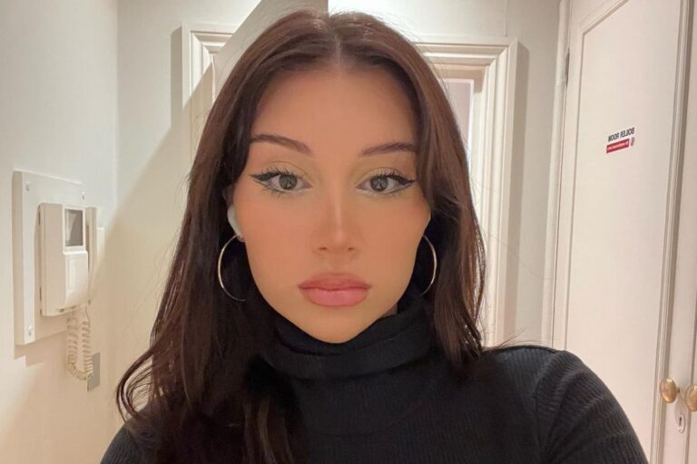 Mikaela Testa - Biography, Career, Net Worth - Kadhal.net