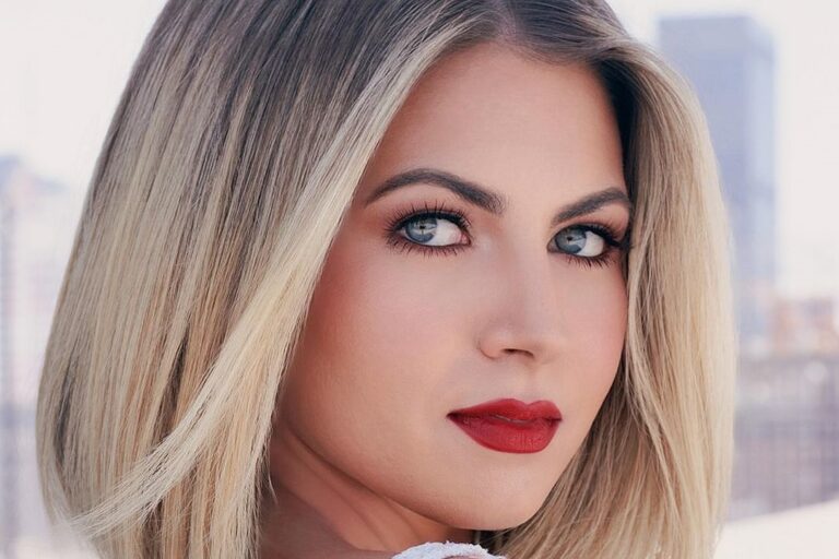 Miranda Derrick - Biography, Career, Net Worth - Kadhal.net