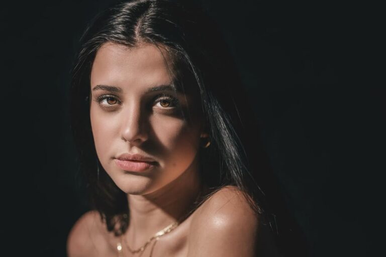 Lanie Gardner - Biography, Career, Net Worth - Kadhal.net