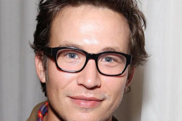 Jonathan Taylor Thomas - Biography, Age, Career, Net Worth - Kadhal.net